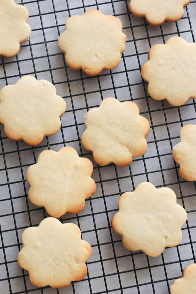 Butter Cookies (In 2 Methods Plus VIDEO) - Immaculate Bites Cookie and ...