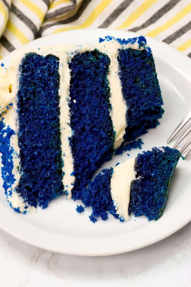 Blue Velvet Cake Recipe (Delicious) - Immaculate Bites
