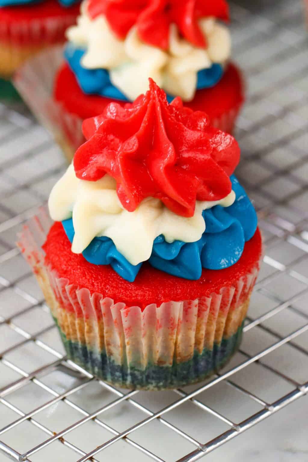 4th of July Cupcakes - Immaculate Bites
